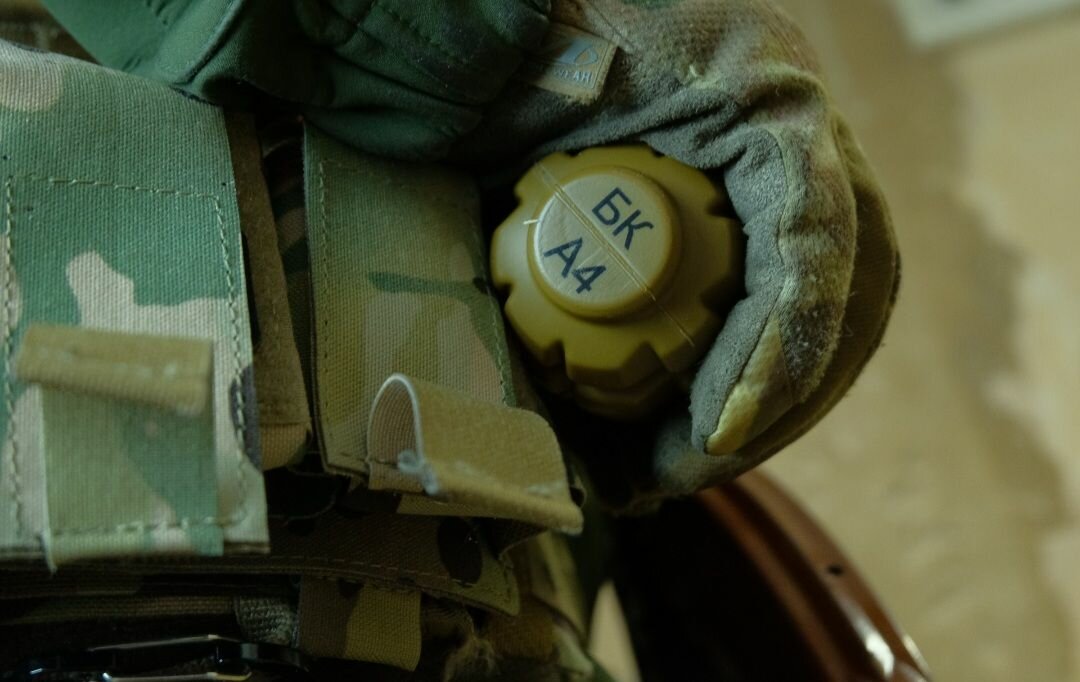 Граната страйкбольная Ф1 А4(8 шт)без наполнителя(звуковая)