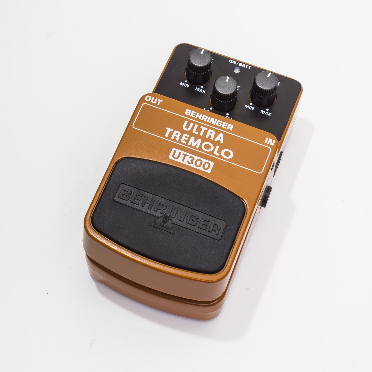Behringer UT300 Ultra Tremolo — фото 1