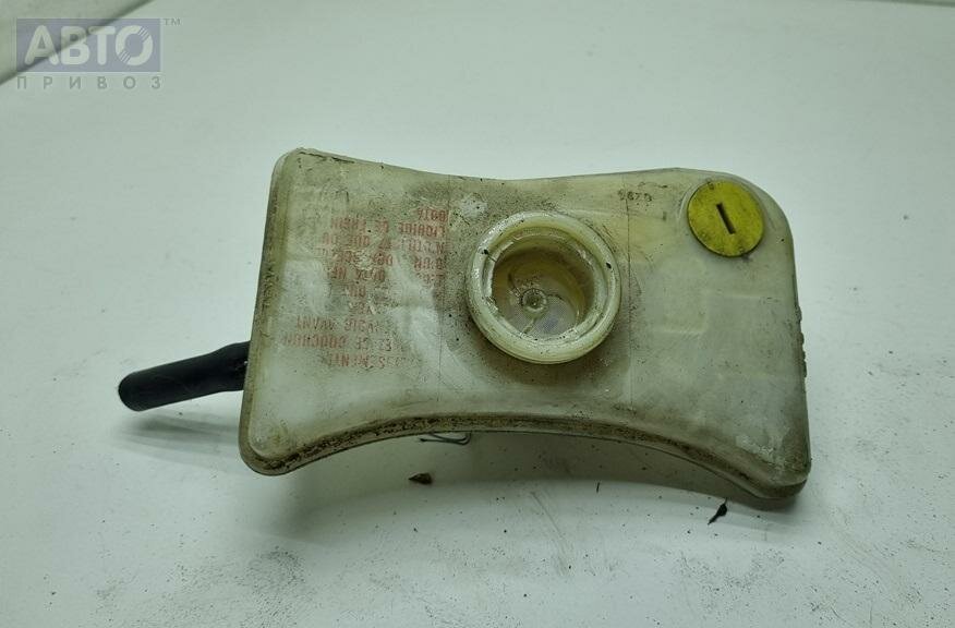 Бачок тормозной жидкости Volkswagen Passat B5+ (GP)