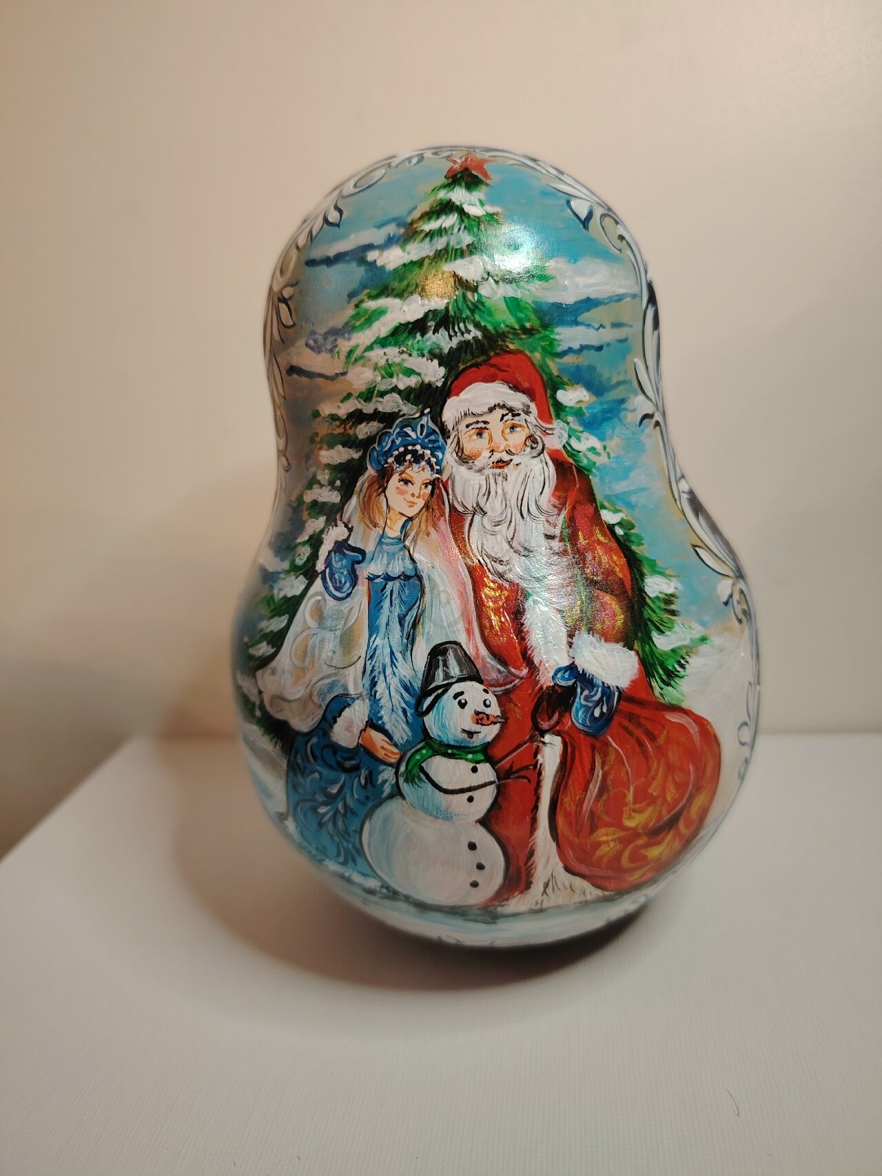 Новогодняя неваляшка