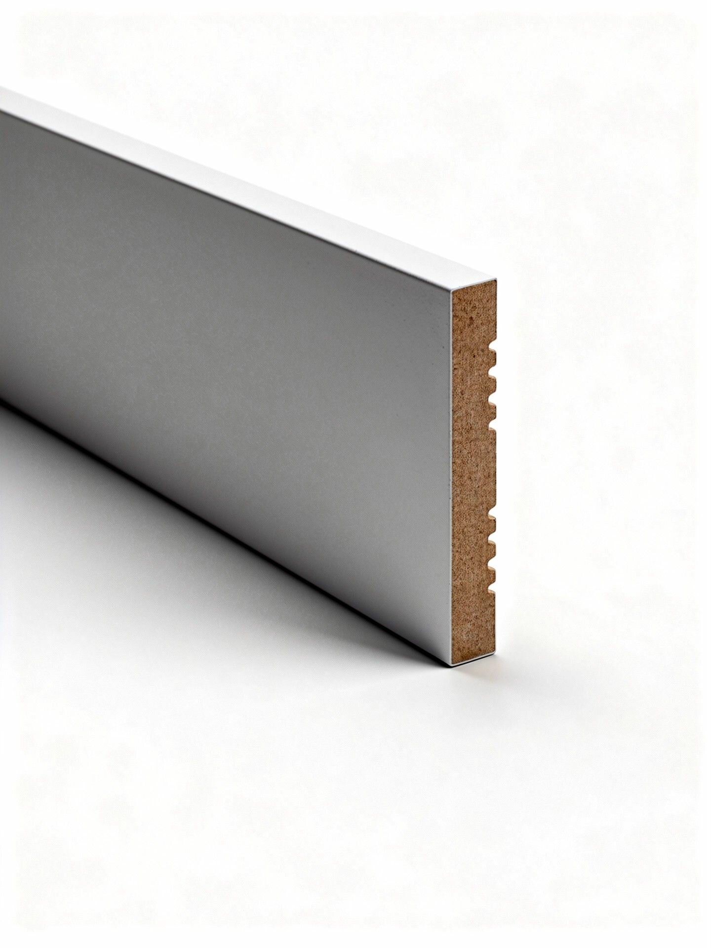 МДФ вставка, грунтованная под покраску для скрытого плинтуса 70мм