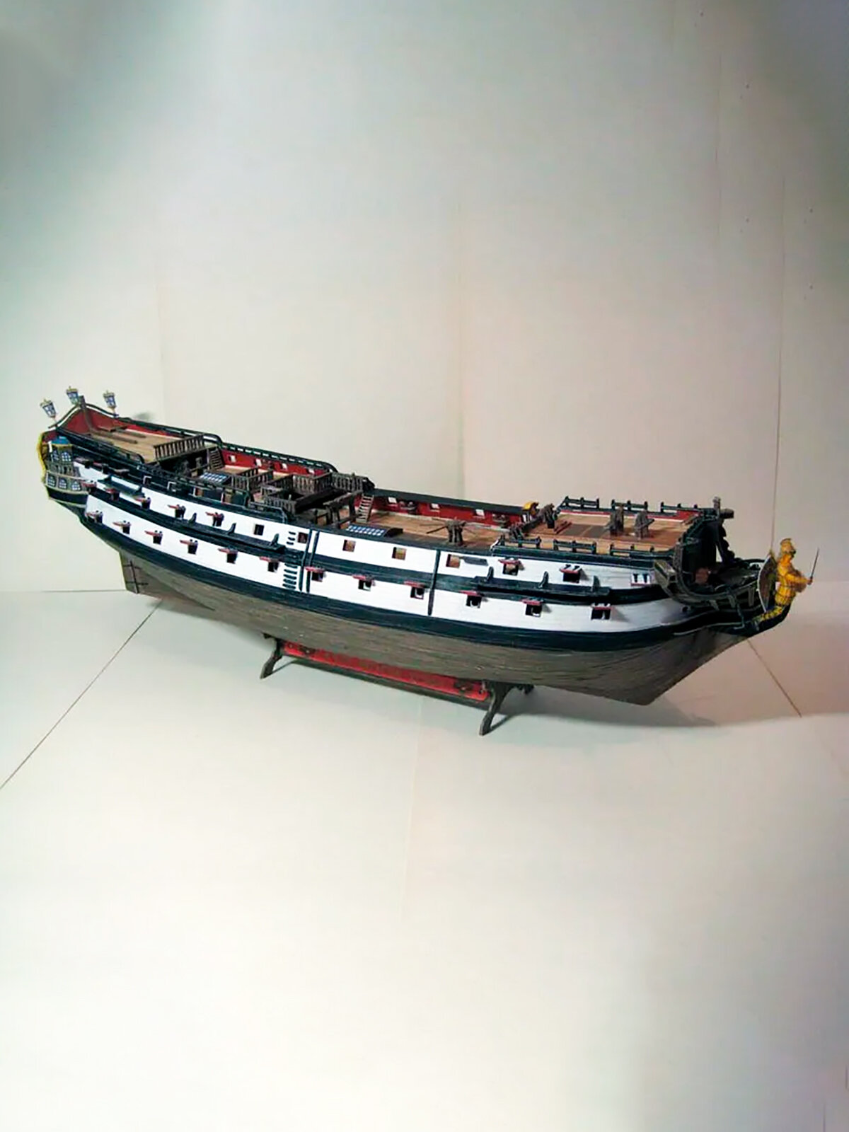 Линейный корабль "Три иерарха" ("Трех иерархов"), модель из бумаги, М.1:100