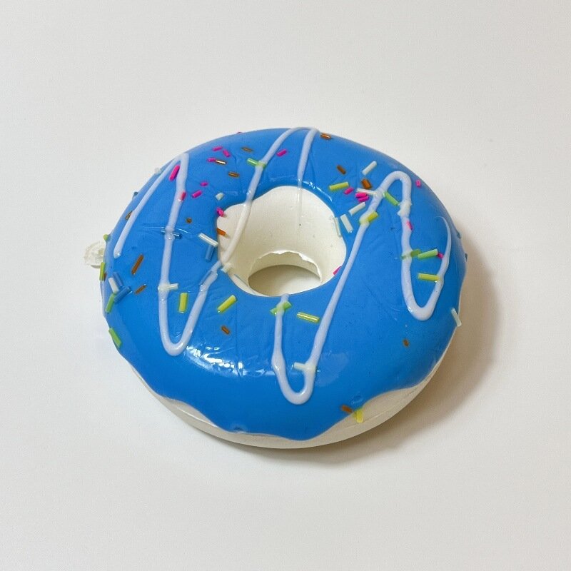 Squishy медленный отскок PU моделирование 8cm пончик хлеб распаковать игрушку подвеска зажим реквизит Синяя цветная игла