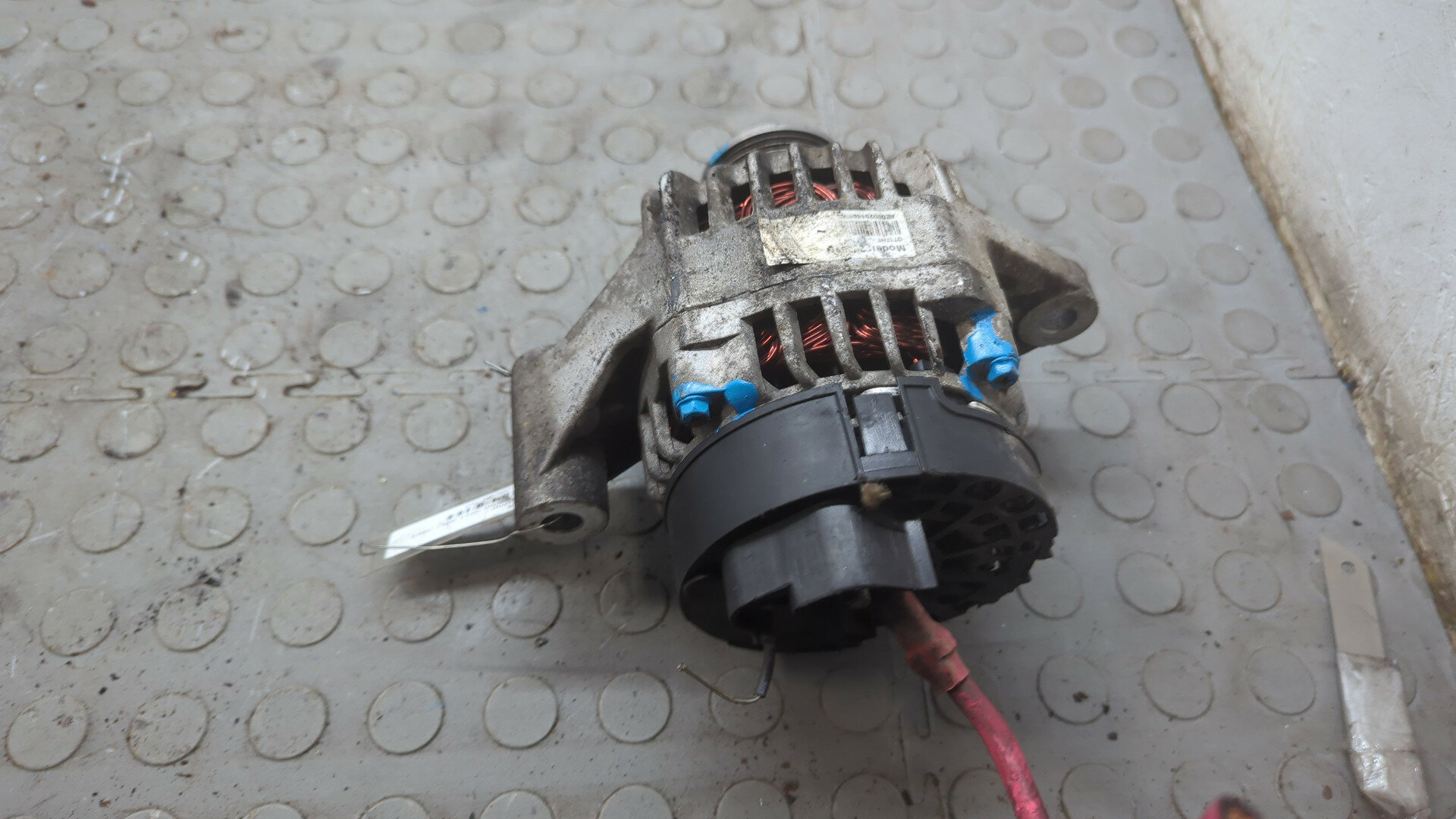 Генератор Opel Combo Б/У