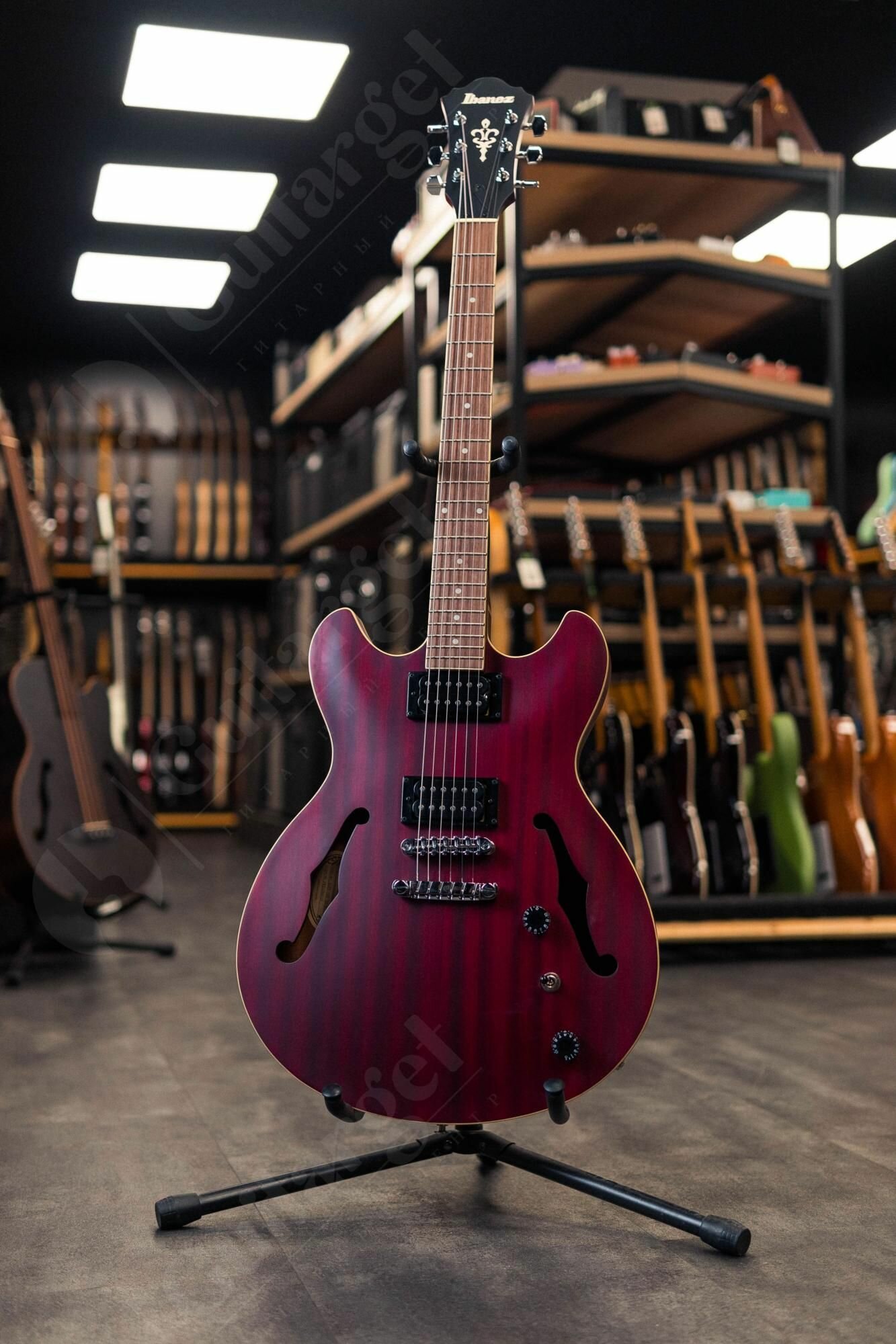 Полуакустическая гитара Ibanez AS53-TRF