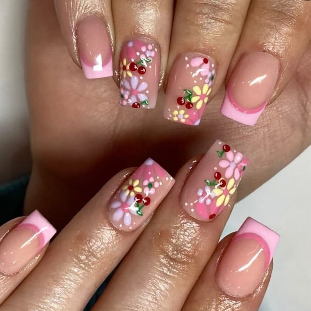 Короткий Квадратный Пресс на Ногтях Французские Типсы Поддельный Ноготь Полное Покрытие Накладного Ногтя с Цветочным Рисунком Искусственный Акриловый Ноготь