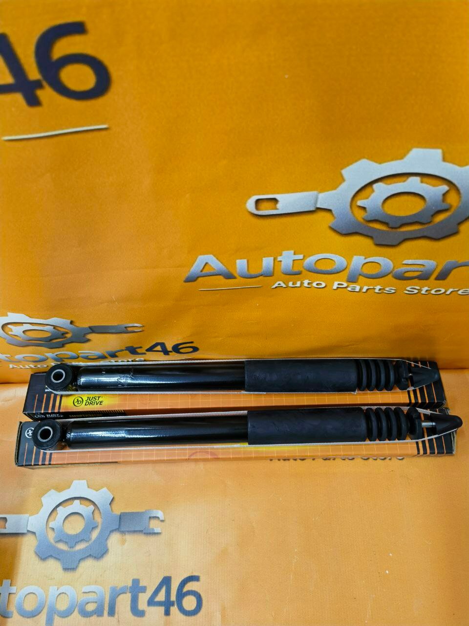 Амортизаторы задние газомасляные комплект 2 штуки Рено Логан 1, Renault Logan 1. Just Drive, Япония