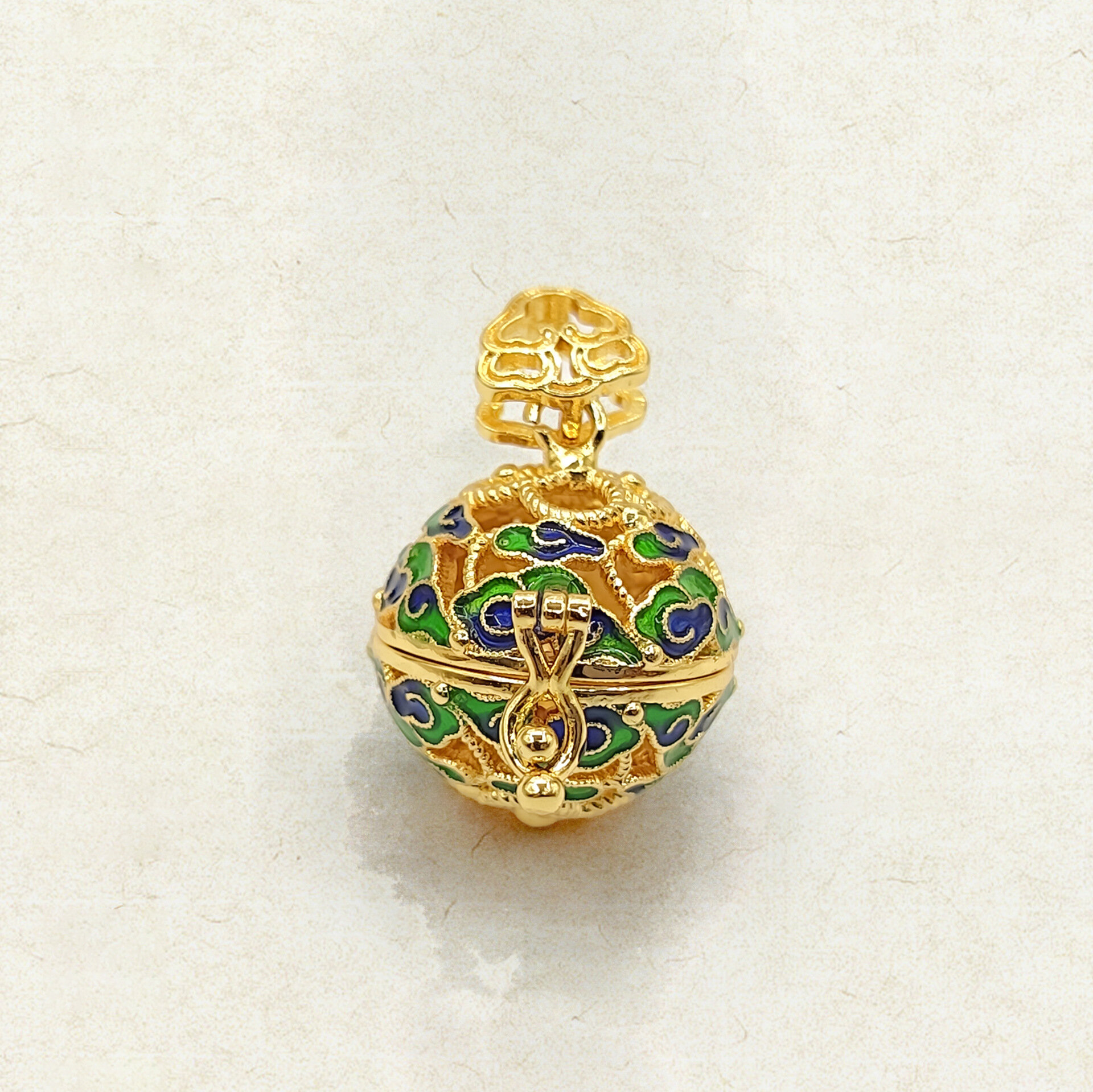 Золотой ажурный кулон-саше и браслет для личного ношения, ароматерапевтические ароматические бусины, безогневой диффузор эфирных масел, репеллент от комаров, в китайском стиле.