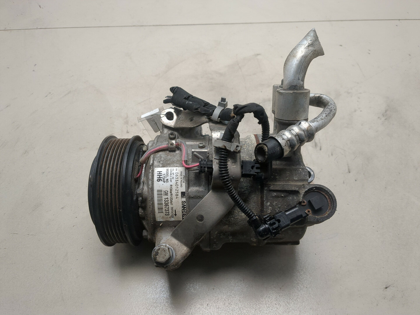 Компрессор кондиционера Opel Astra K Б/У