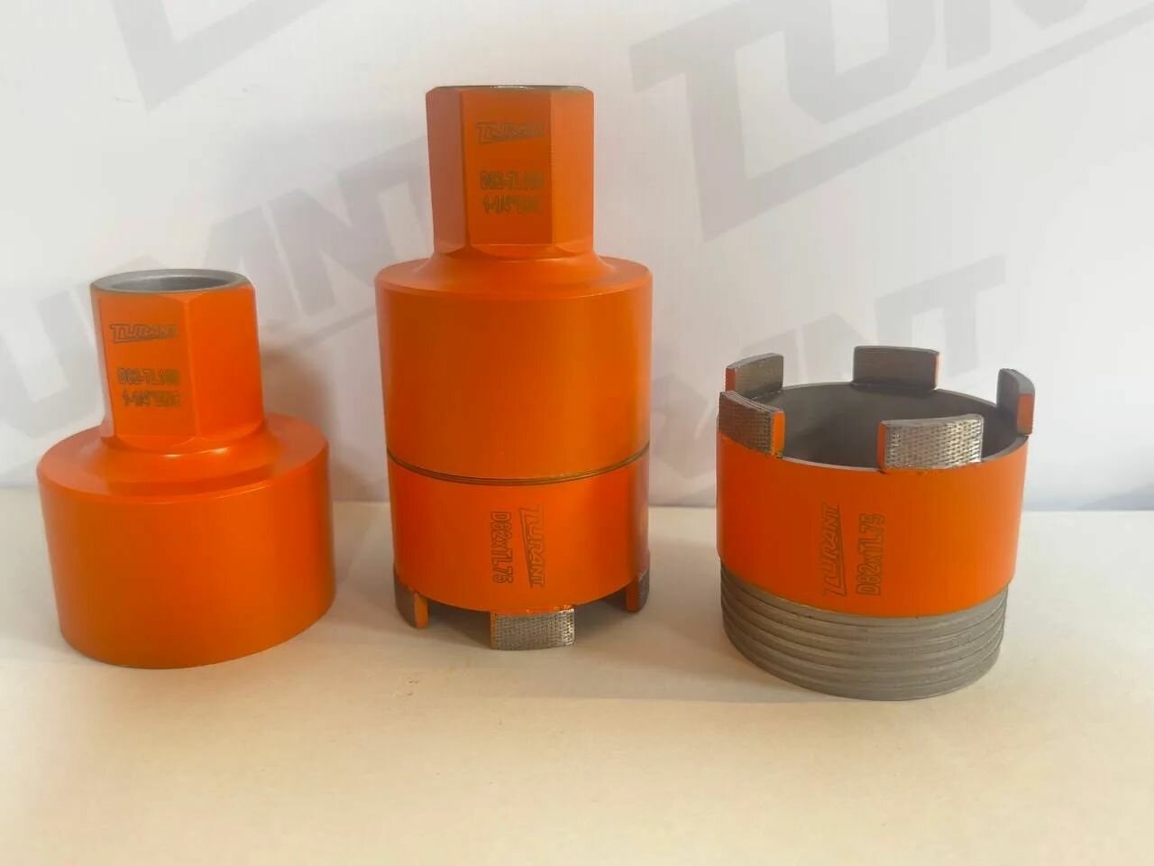 Резьбовая коронка для подрозетников 72 мм 5 сегментов Турант хвостовик 1 1/4