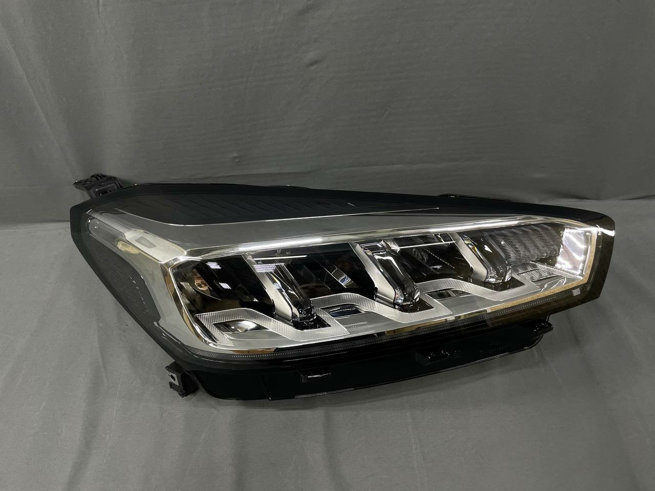 Фара Chery 605000200AB