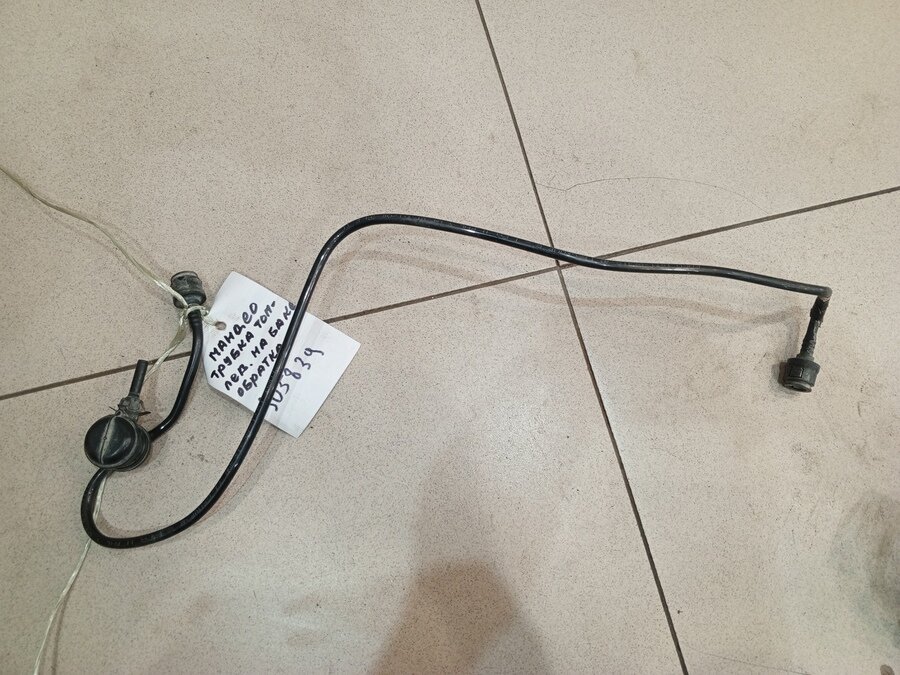 Трубка топливная от Ford Mondeo 3 2000-2007