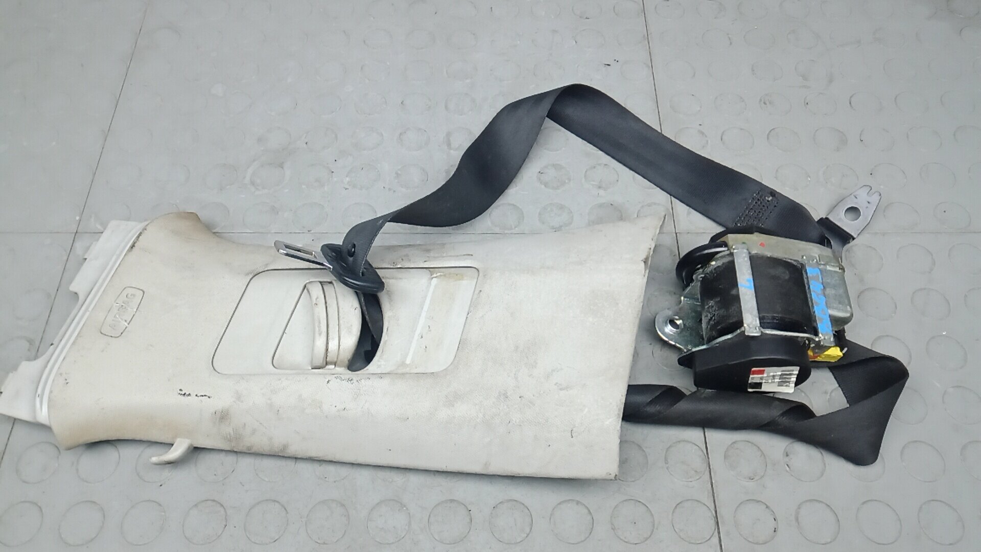 Ремень безопасности с пиропатроном сиденья переднего SKODA RAPID