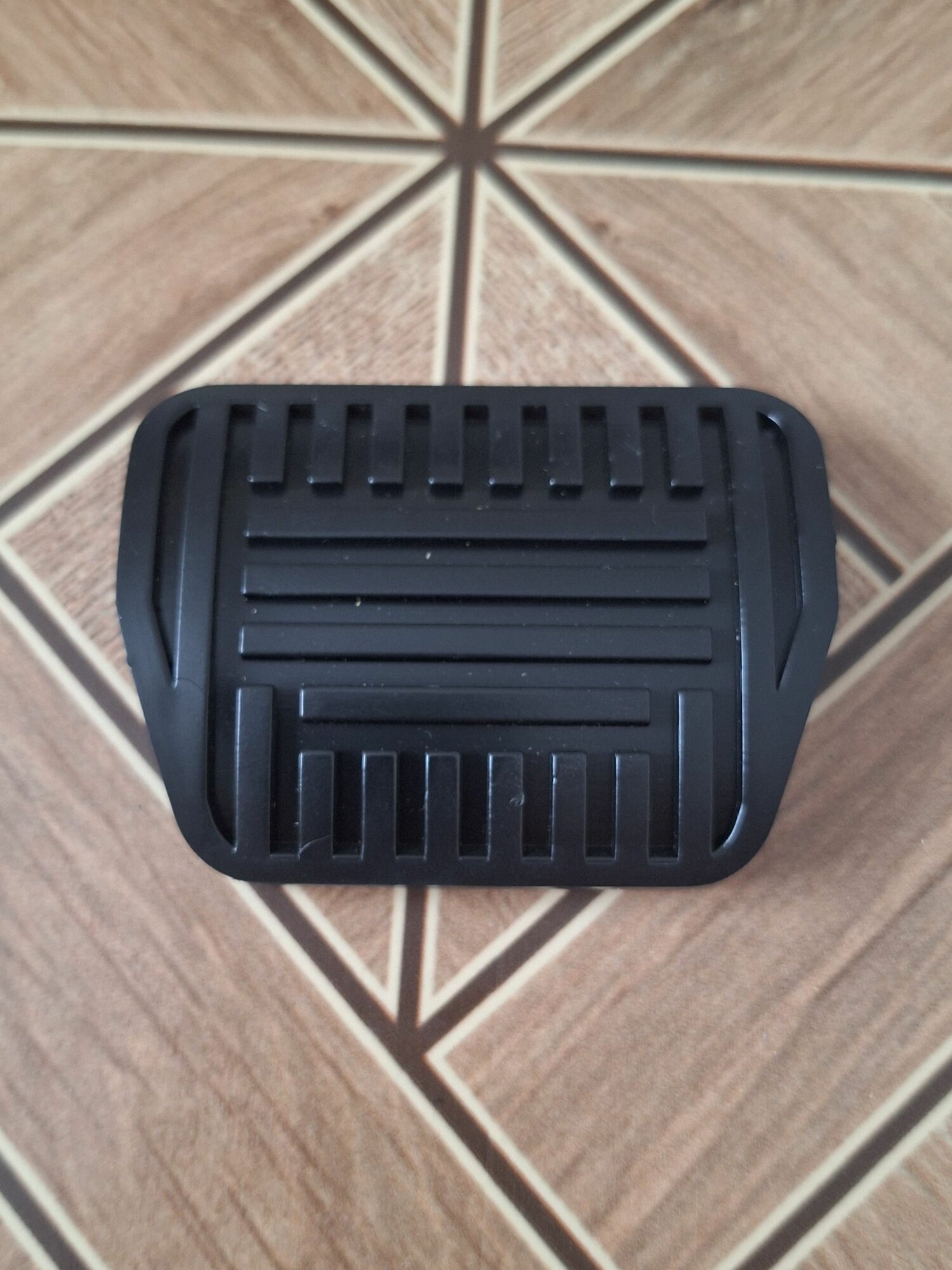 Накладка педали тормоза с (АКПП) подходит для а/м Калина, Гранта, Датсун ОН-до, МИ-до.