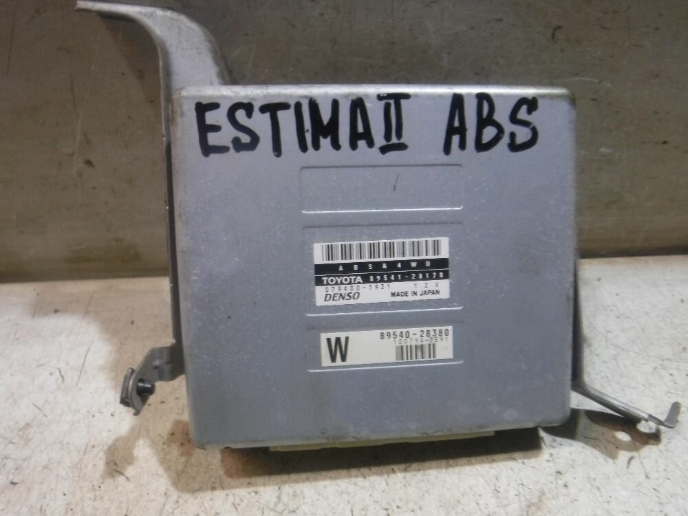 Блок управления Abs Toyota Estima II
