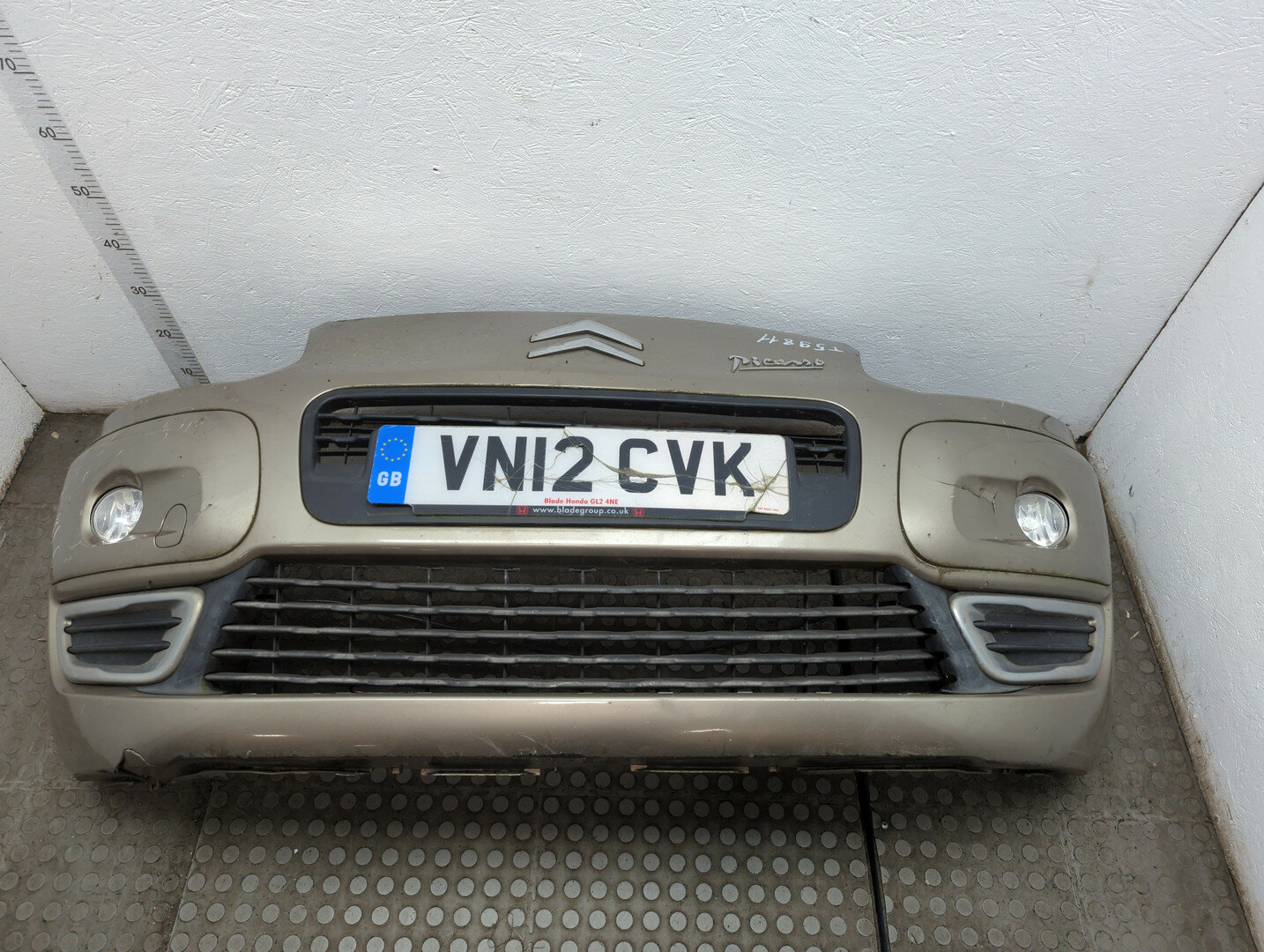 Бампер передний Citroen C3 picasso Б/У