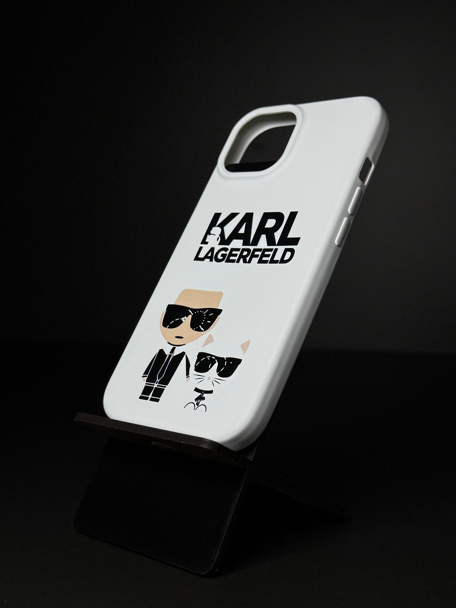 Силиконовый чехол-накладка Karl Lagerfeld, для iPhone 15, белый