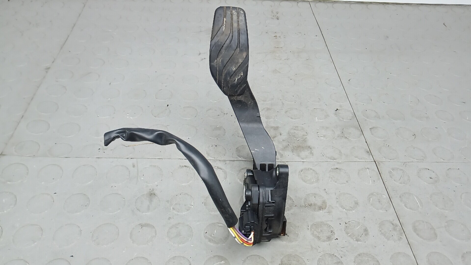 Педаль газа NISSAN QASHQAI J11