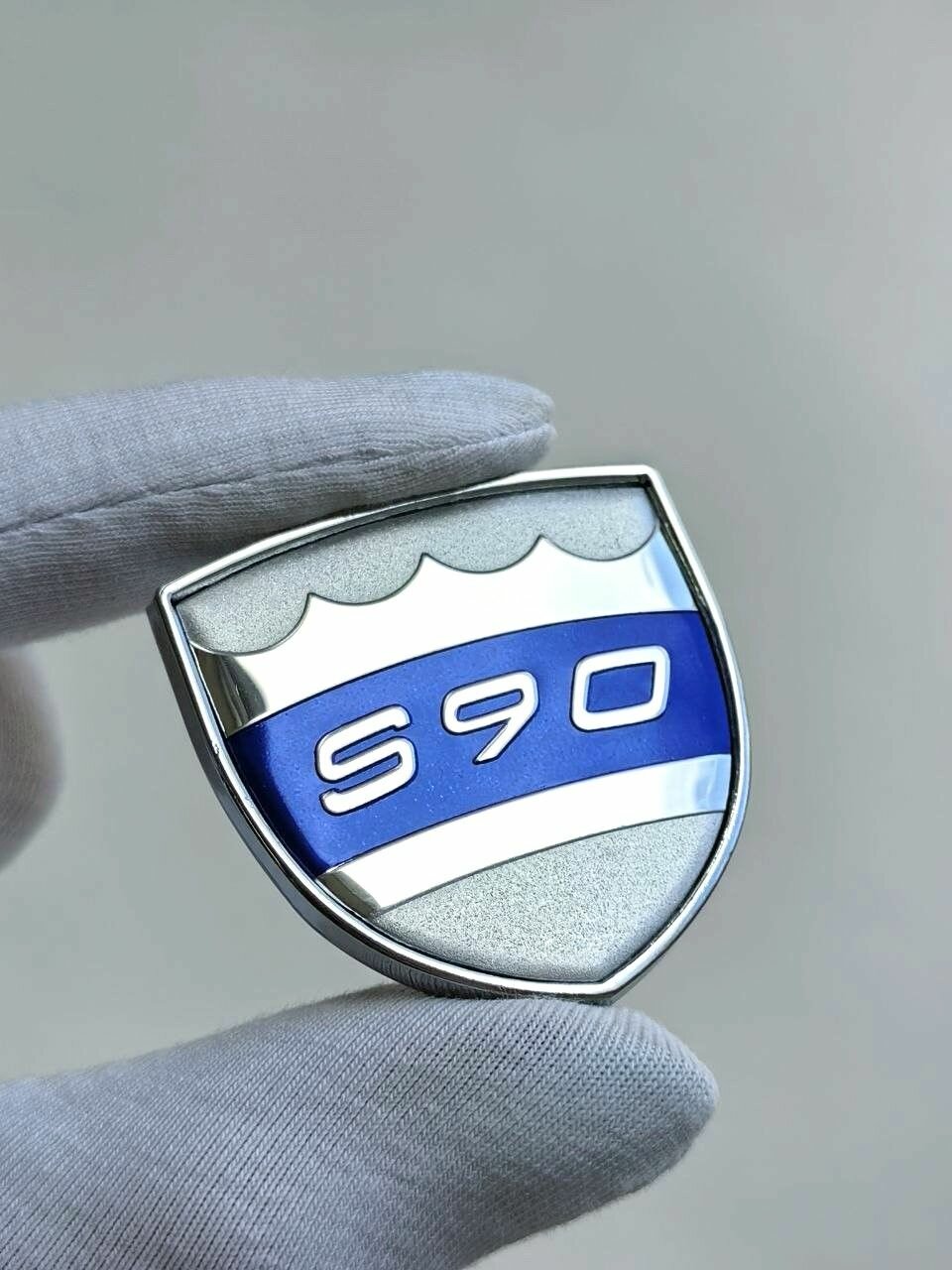 Эмблема S90 38*38 мм, значок Volvo, шильдик, логотип Вольво на авто