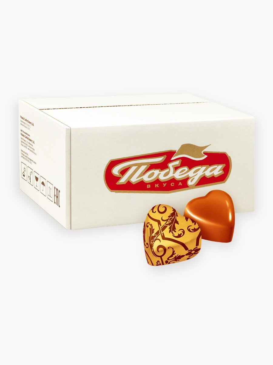 Конфеты Победа вкуса шоколадные с ореховым кремом "Сердечки" в золотой фольге, 2000г