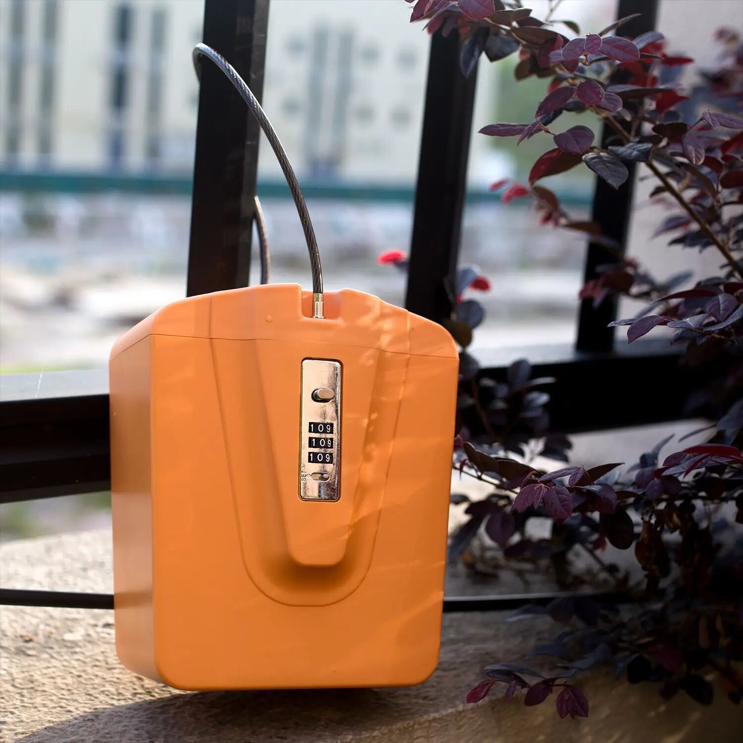 Портативный пляжный сейф Beach Safe Box yellow