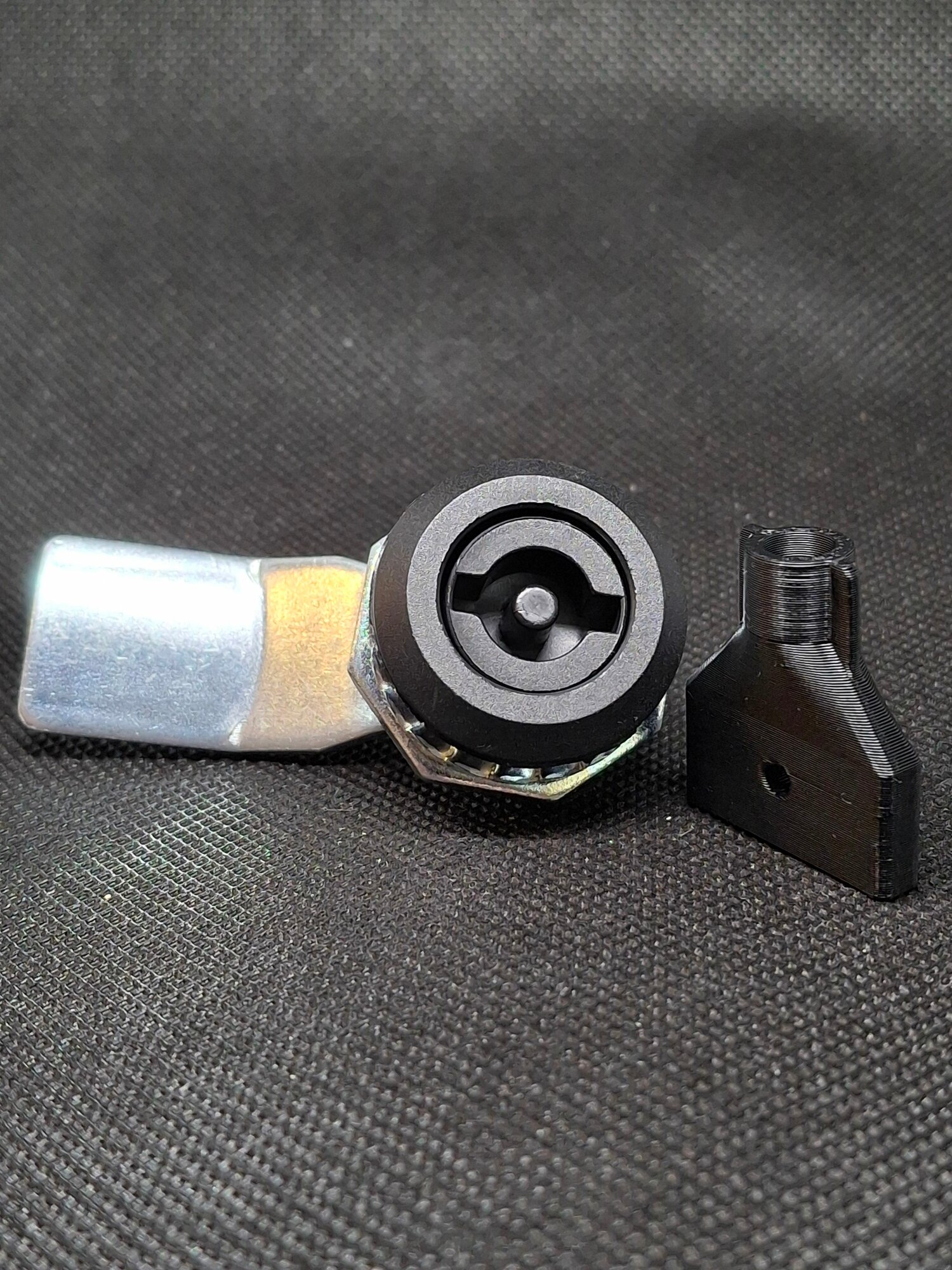 Ключ Ф-образный для электрошкафов и щитков (пластиковый ключ "Бабочка") - 1 шт.