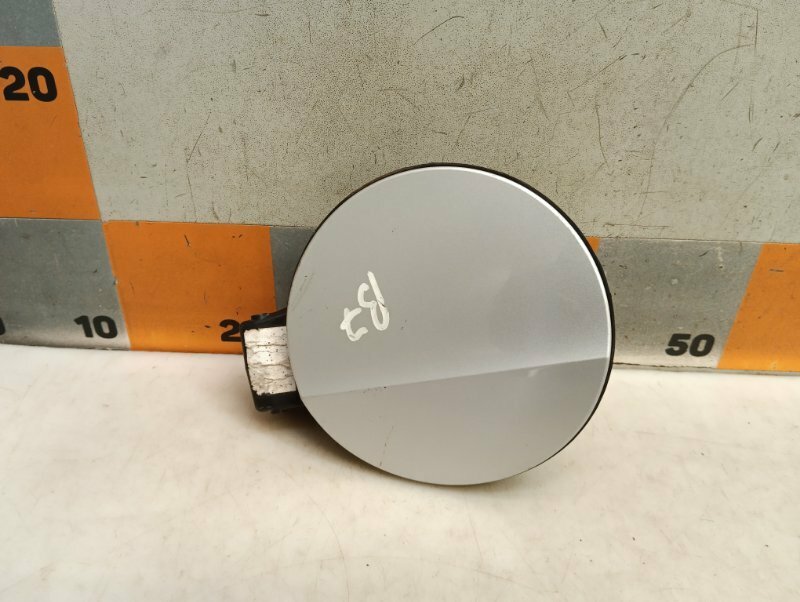 Б/У Лючок топливного бака, Седан Лючок бензобака Volkswagen Passat B7 393683 VAG арт. 3AE809857