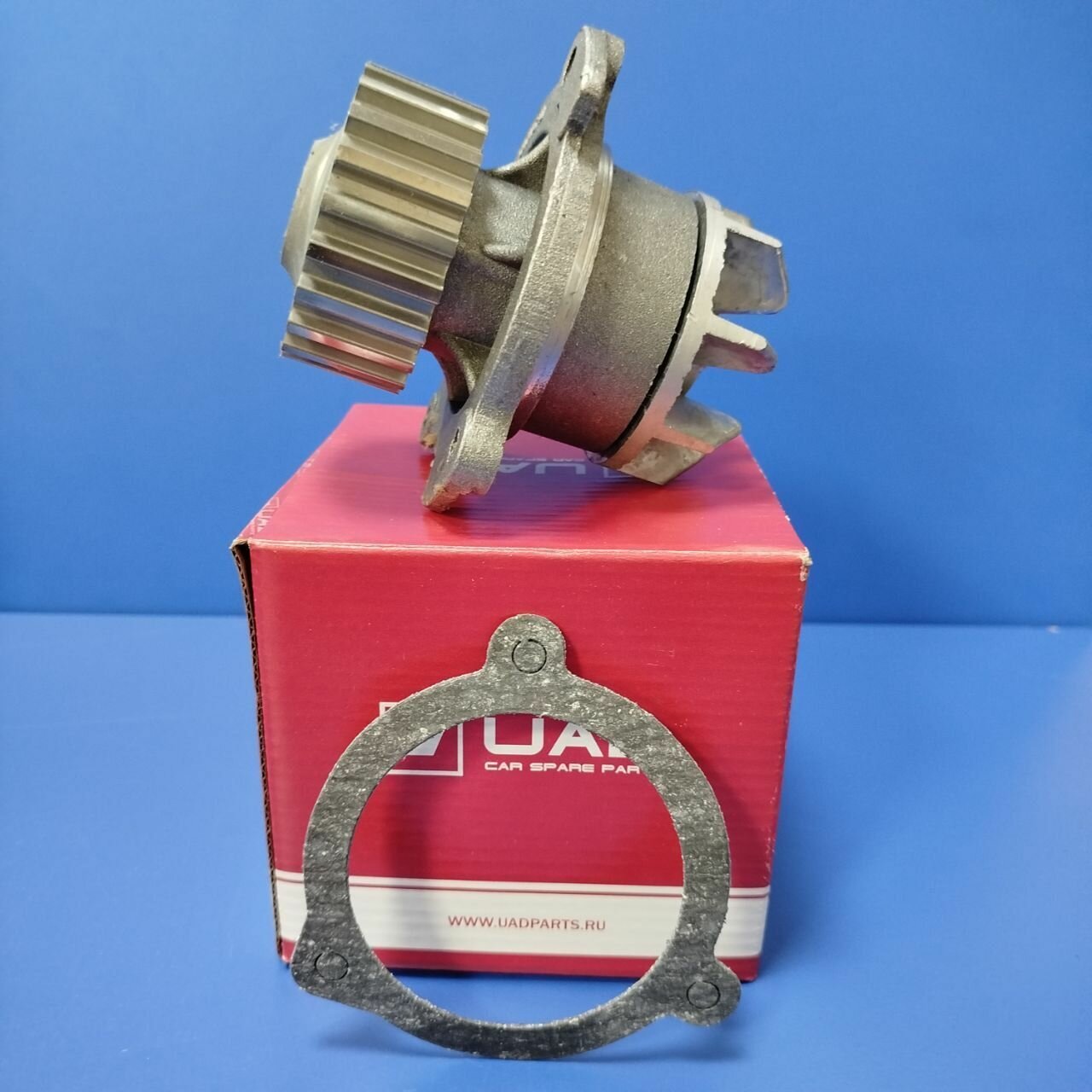Насос водяной "UAD" для автомобилей ВАЗ 2108-11, 13-15, Калина 8кл, Ока (алюм.)