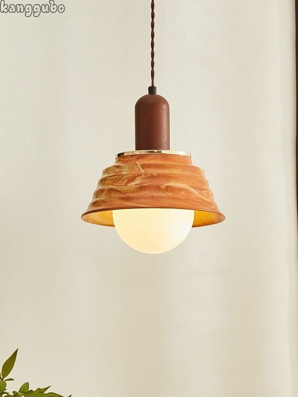 Керамическая люстра в стиле ваби-саби в стиле ретро.