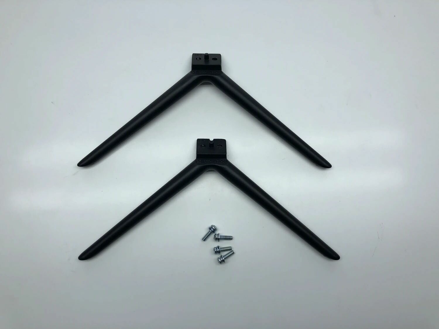 2 Металлические ножки с болтами крепления для 50Un965T Lcd Телевизор Blaupunkt Подставка арт. 11370