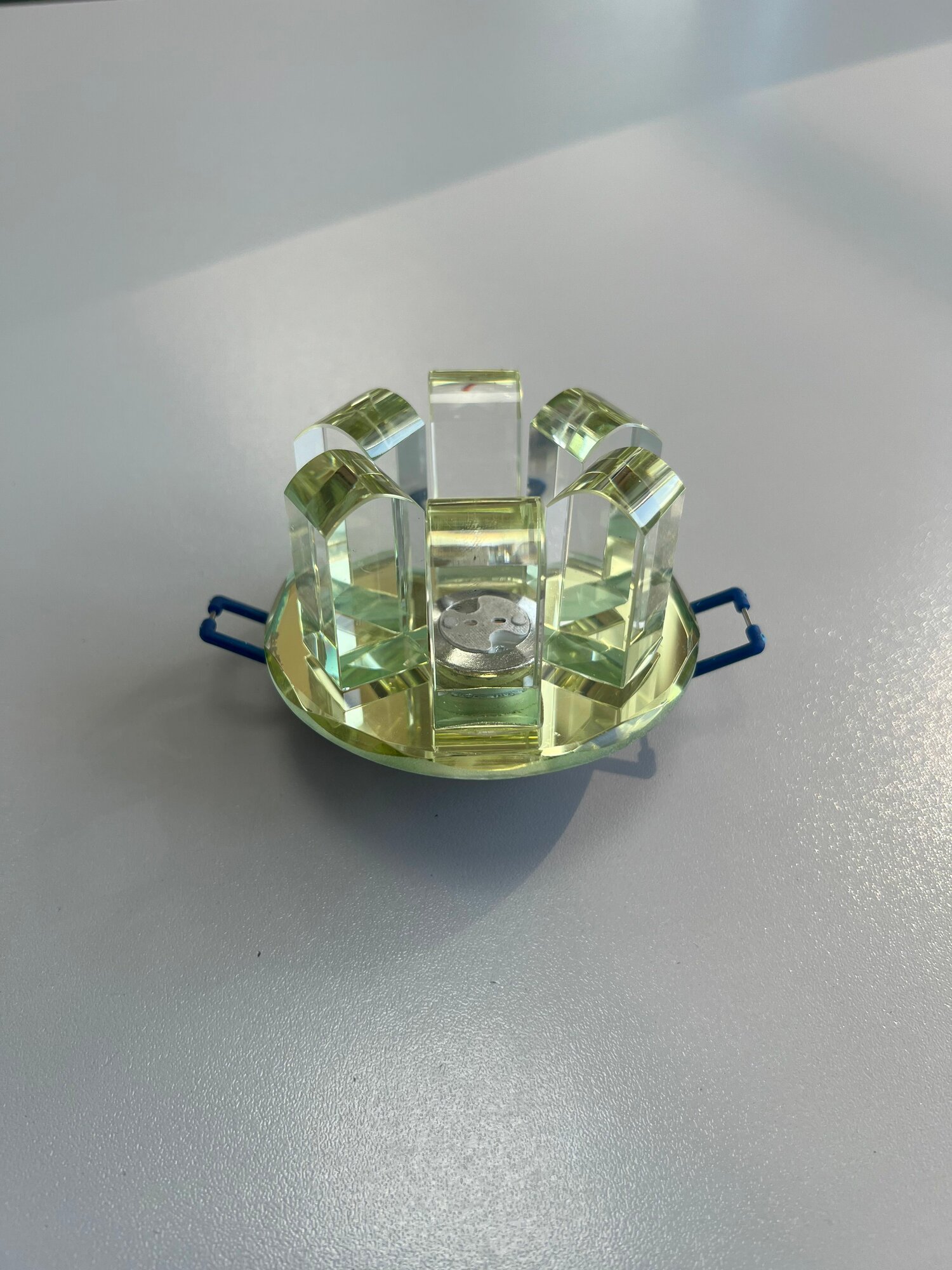 Встраиваемый потолочный светильник Feron 1569