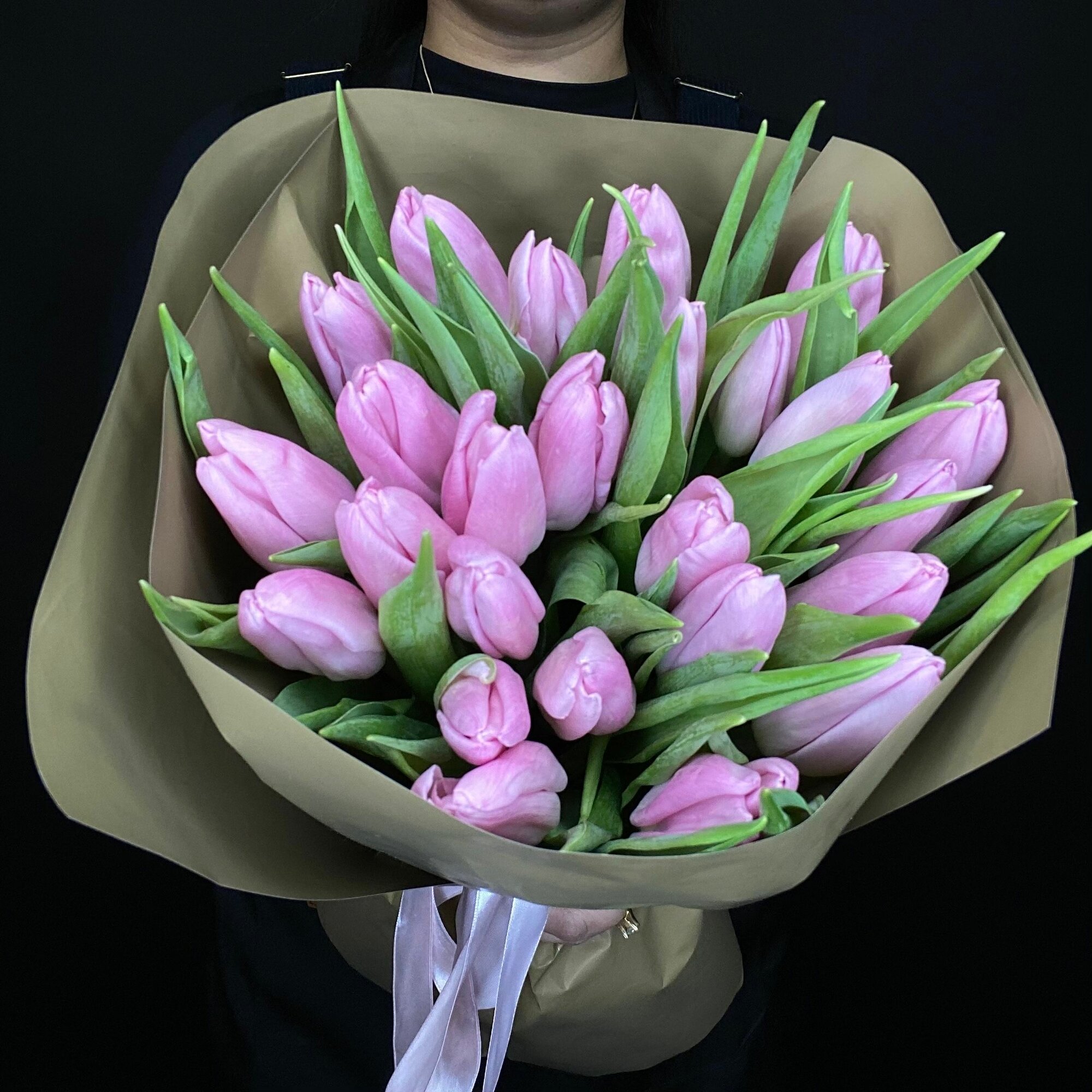 Розовые тюльпаны