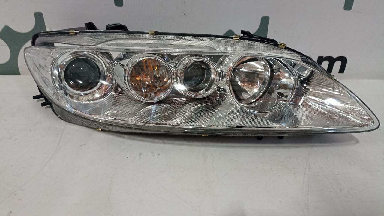 Фара правая галоген Mazda 6 GG 2002-2005