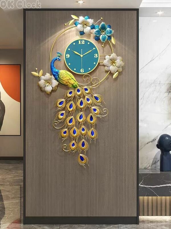 Настенные часы с благоприятным павлином