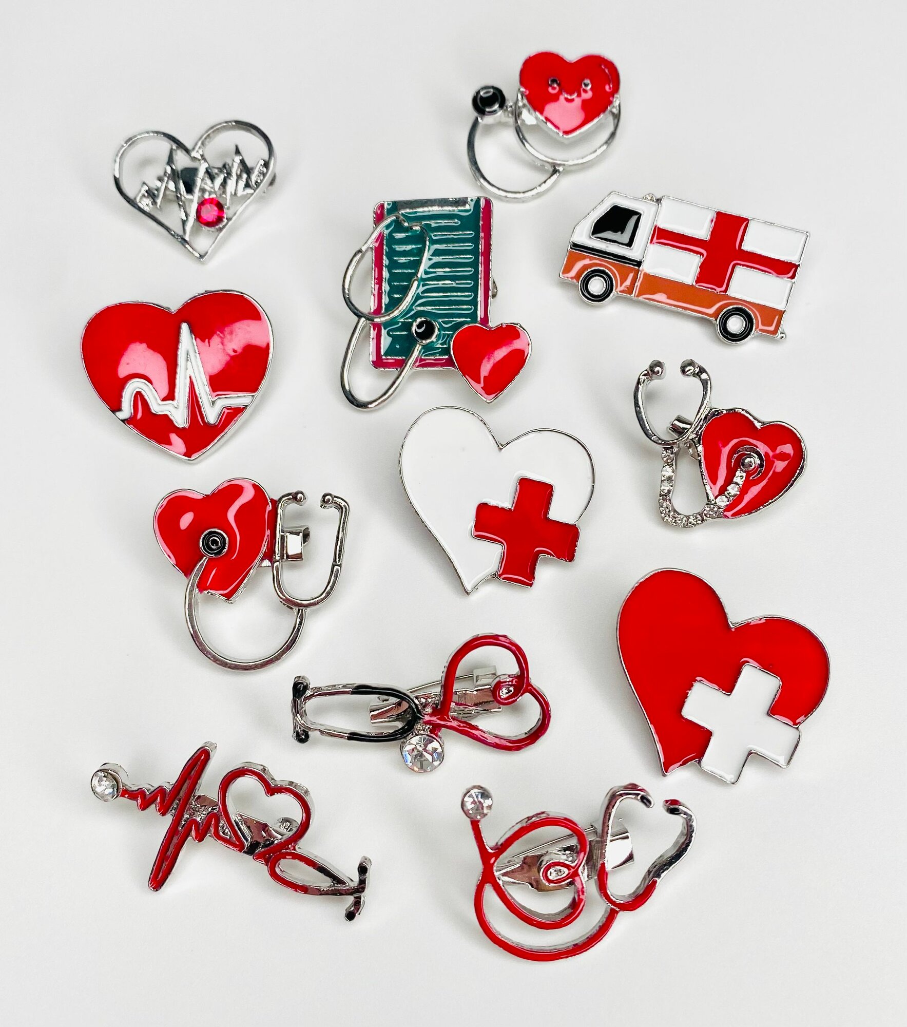 Комплект брошей, стразы, искусственный камень