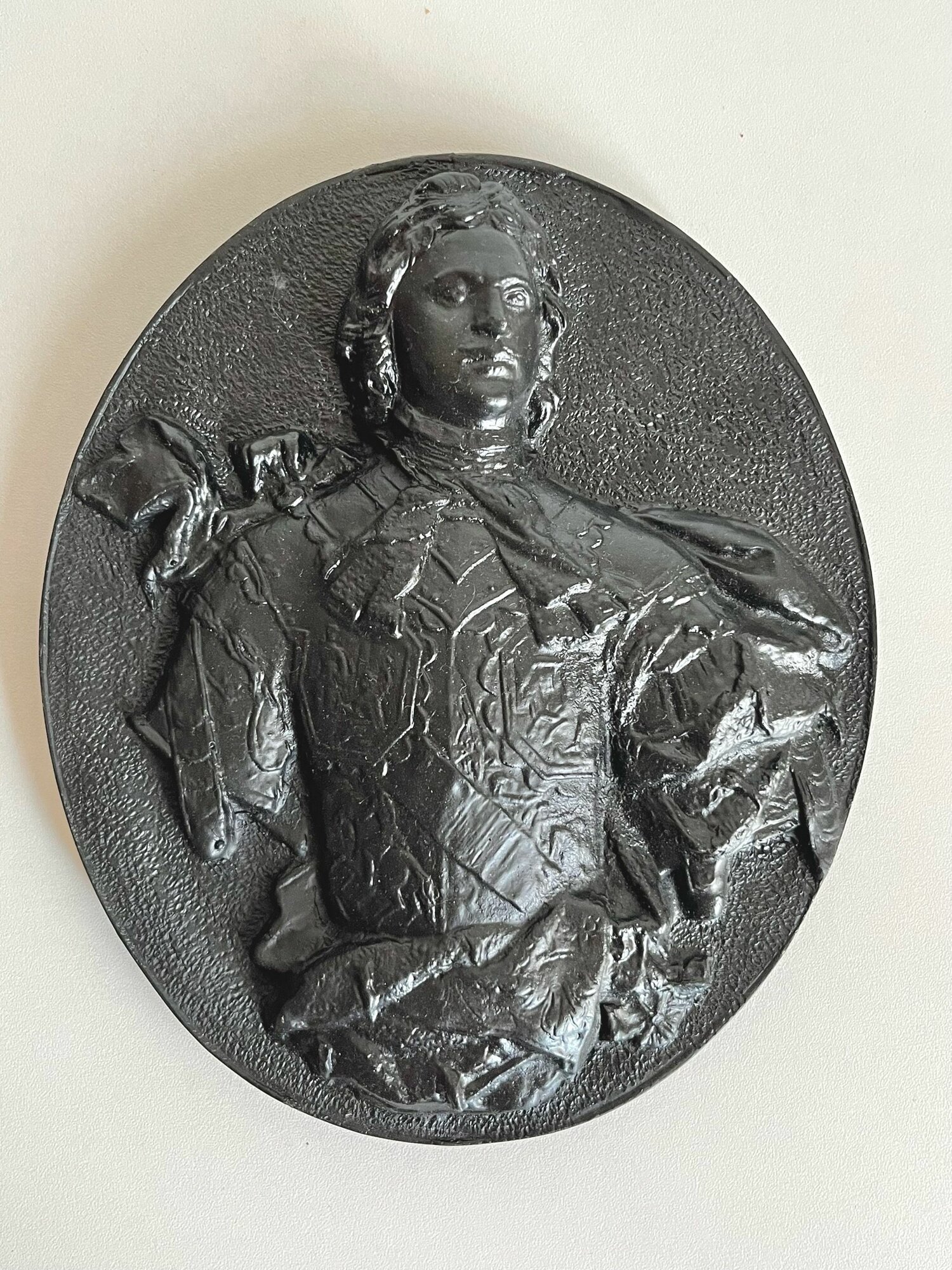 Панно/ Барельеф "Петр 1" Окрашенный силумин. СССР. Длина:20.5 см. Ширина 17.5 см.