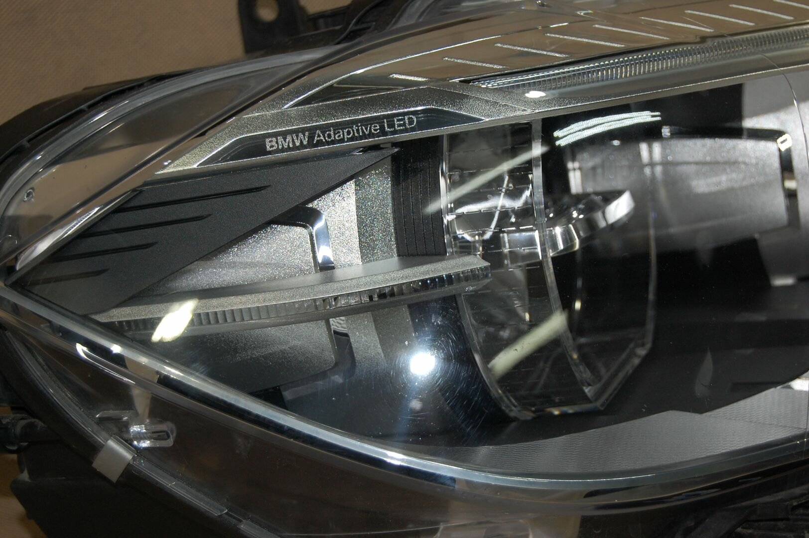 Фара правая (Светодиодная - Адаптивная) для BMW X5 F15 (2013-18гг) 63117442648