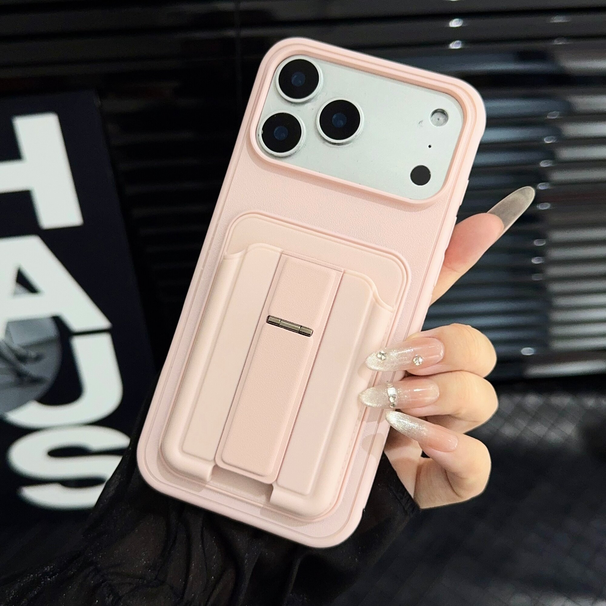 Чехол для Apple iPhone 17 Pro Max / Айфон 17 Про Макс, soft touch, чехол-кардиомонитор, искусственная кожа, поликарбонат (PC), защита камеры, ударопрочный, усиленные углы, держатель поп-сокет, Apple,