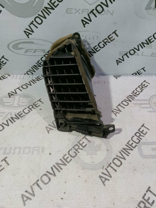 Дефлектор воздуховод левый Mitsubishi L200 Iv Б/У с пробегом