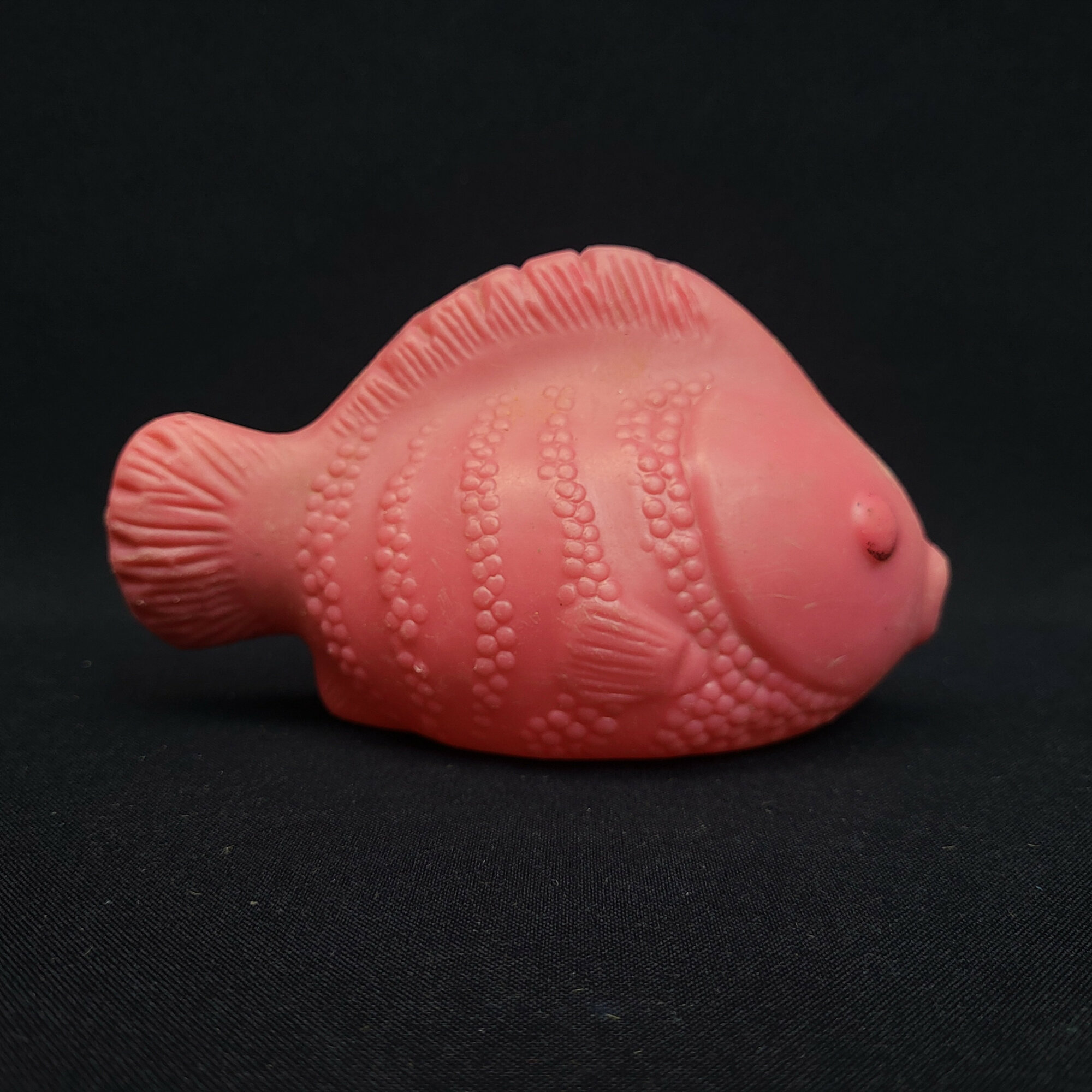 Винтажная игрушка СССР. Резиновая рыбка для ванной, детская фигурка морская рыба розовая