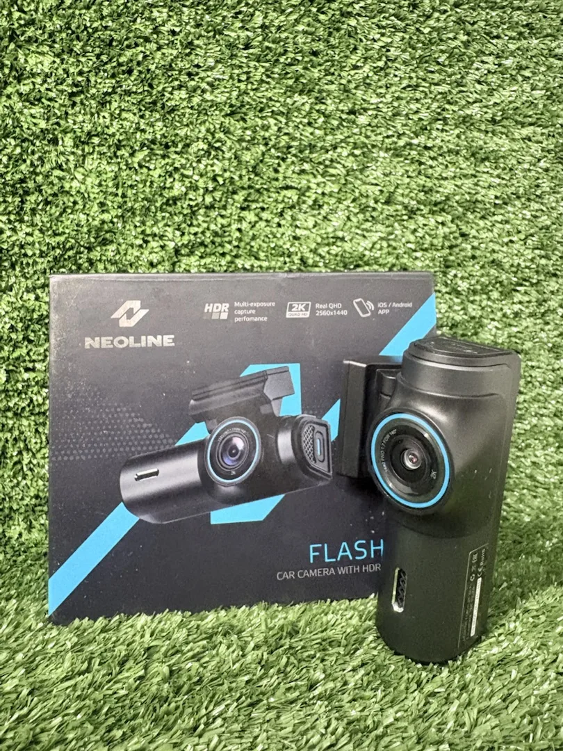 Видеорегистратор Neoline Flash 2K — фото 1