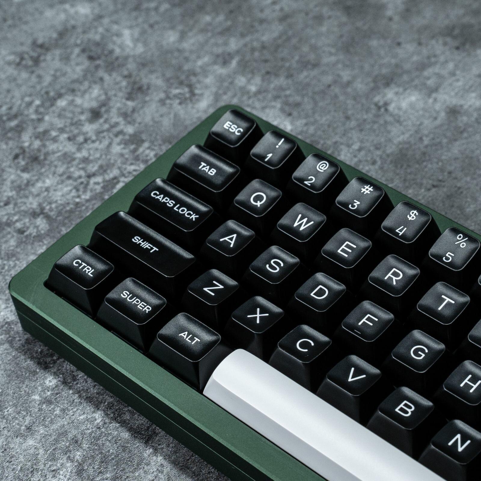 Кейкапы для клавиатуры WOB - White и Black 160 шт PBT Двухцветное литье под давлением (белый и черный)