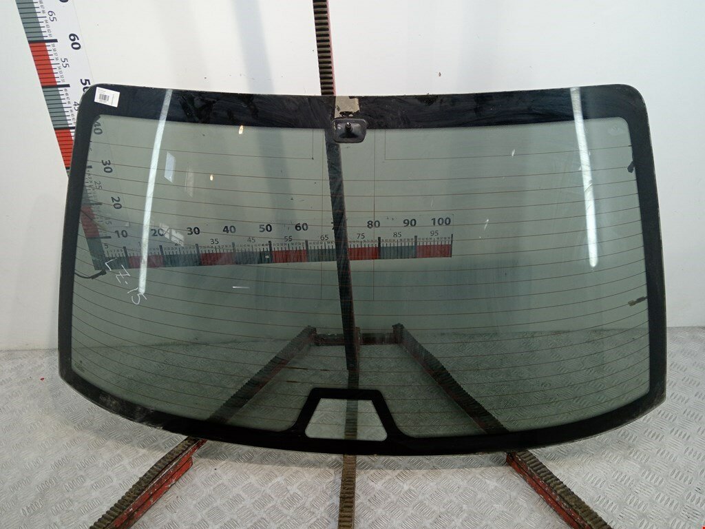 Стекло заднее BMW 7-Series (E38) 51318172319 арт. 2247297