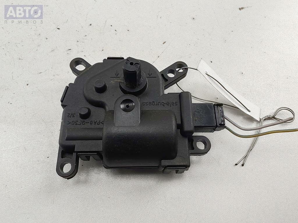 Моторчик заслонки отопителя Ford Focus 2 (2004-2010)