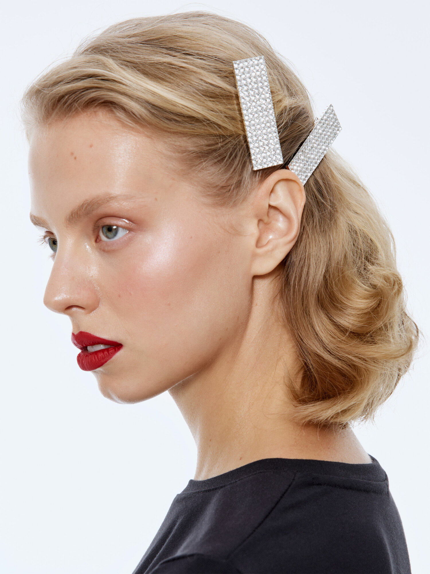 Набор заколок для волос со стразами