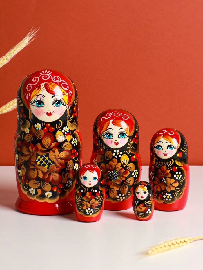 Матрёшка дерево «Рябинка», чёрный платок, 5 кукольная, 18 см