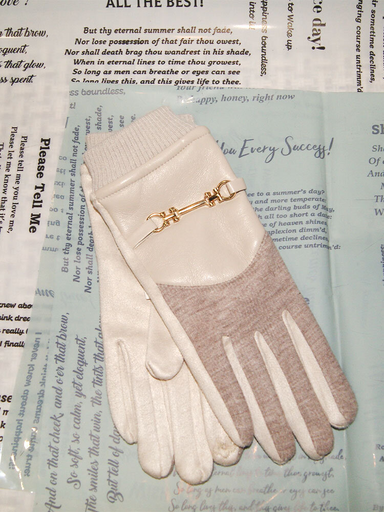 Перчатки для женщин