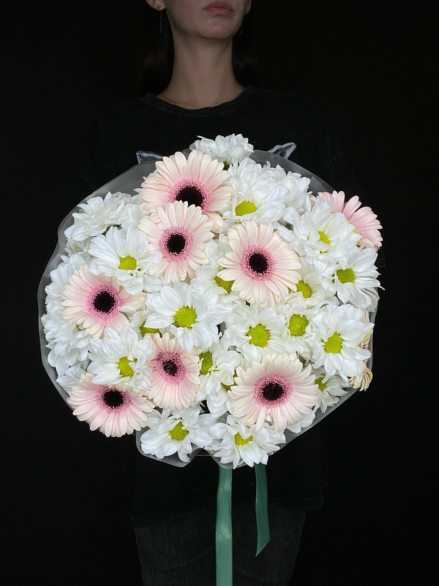 Хризантемы с герберами