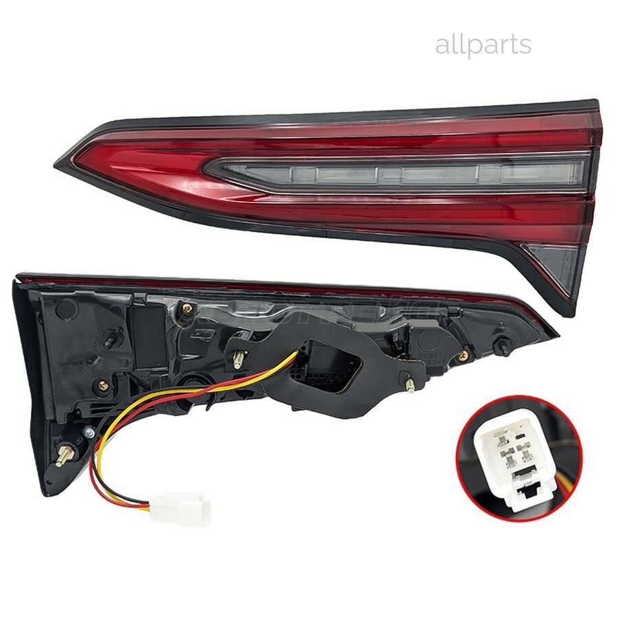 SAT ST-212-13T54R Фонарь в крышку багажника Toyota Fortuner 20- (Справа)