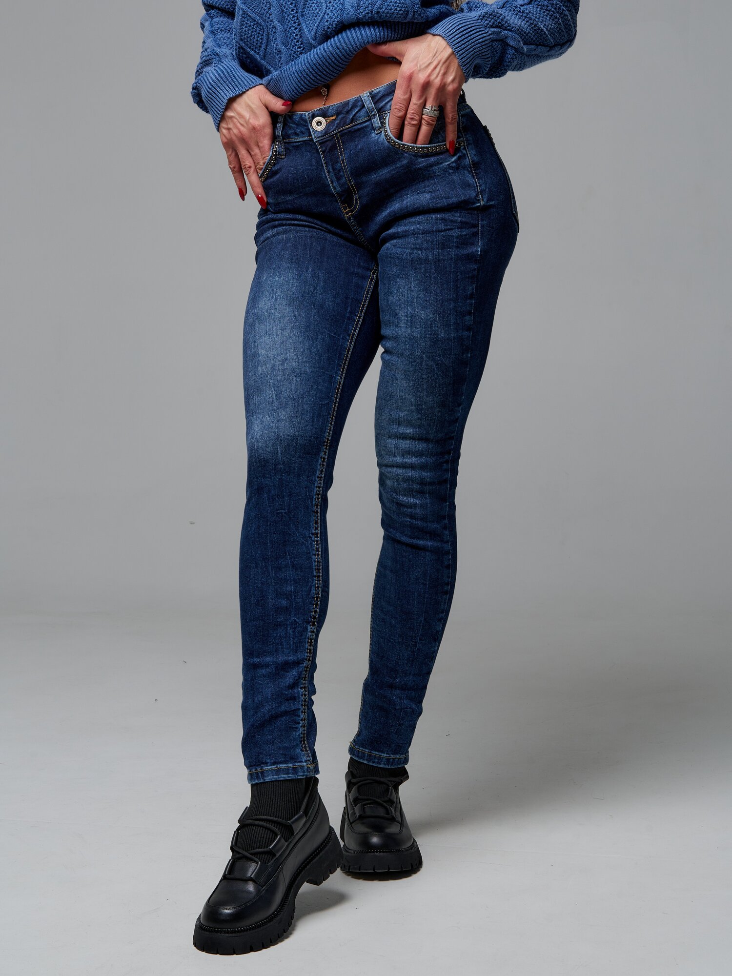 Джинсы скинни 